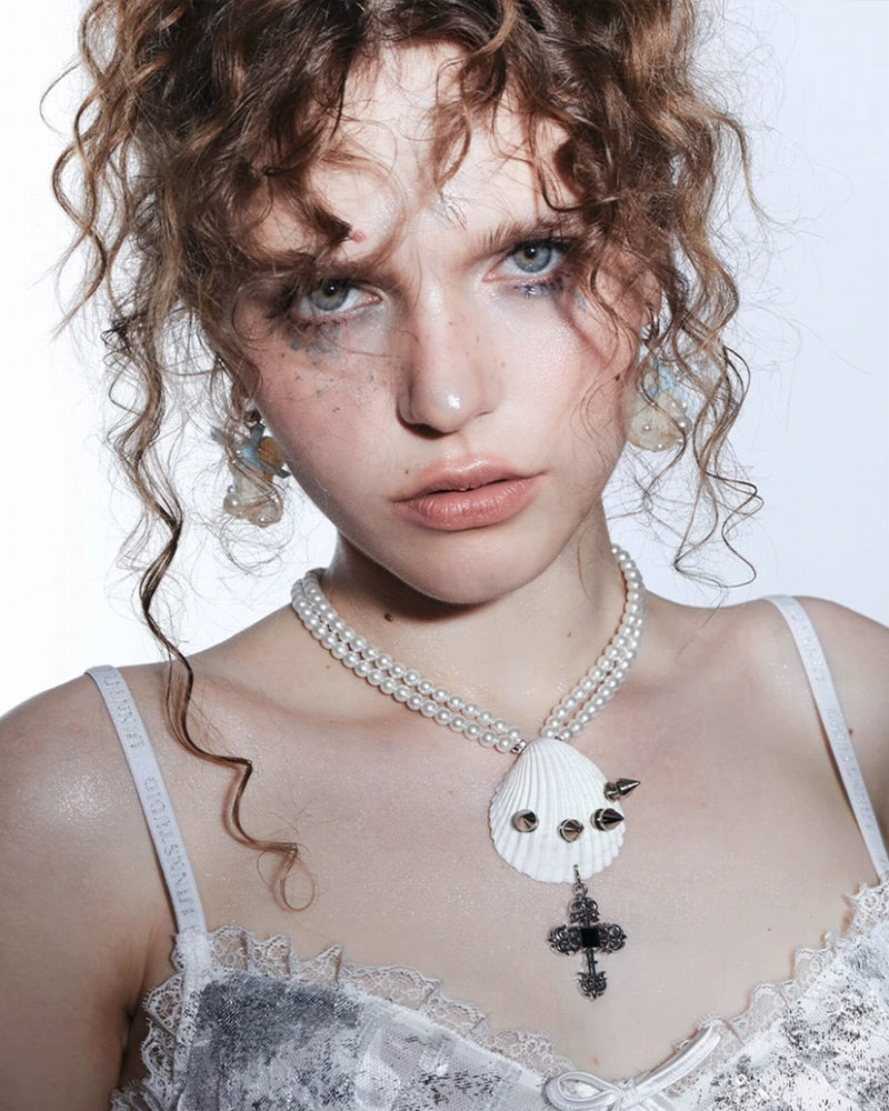 Seaside Girl Rivet Cross Necklace – 宵